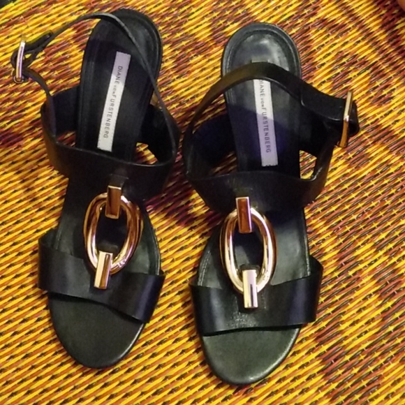 Diane Von Furstenberg | Shoes | Diane Von Furstenberg Padme T Strap ...